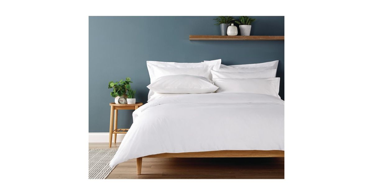 Mitre Eco HD224 Organic Cotton Open Duvet Cover White Double - Catering ...